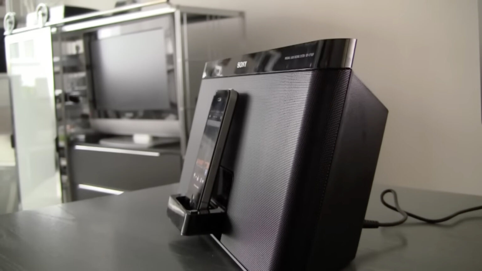 Docking-Lautsprecher: Sony RDP-XF100iP – iPhoneBlog.de